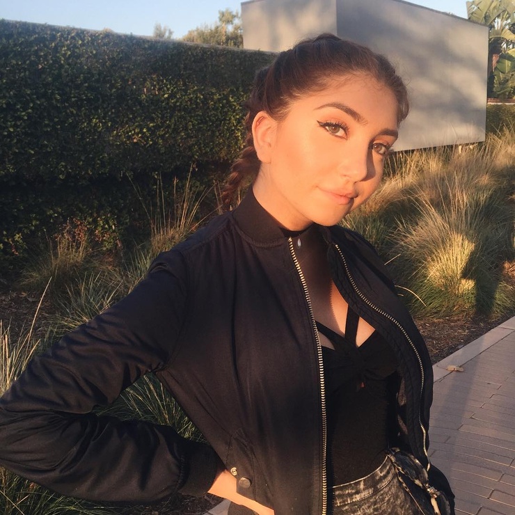 Picture of Jennessa Rose