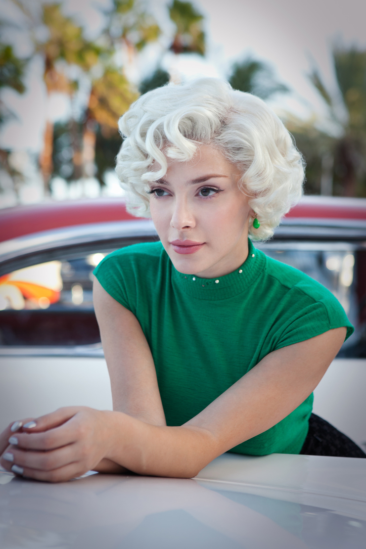 Picture of Elena Satine