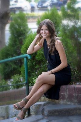 Zeynep Özder picture