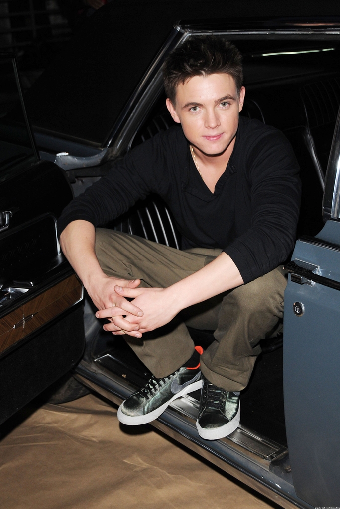Jesse McCartney image