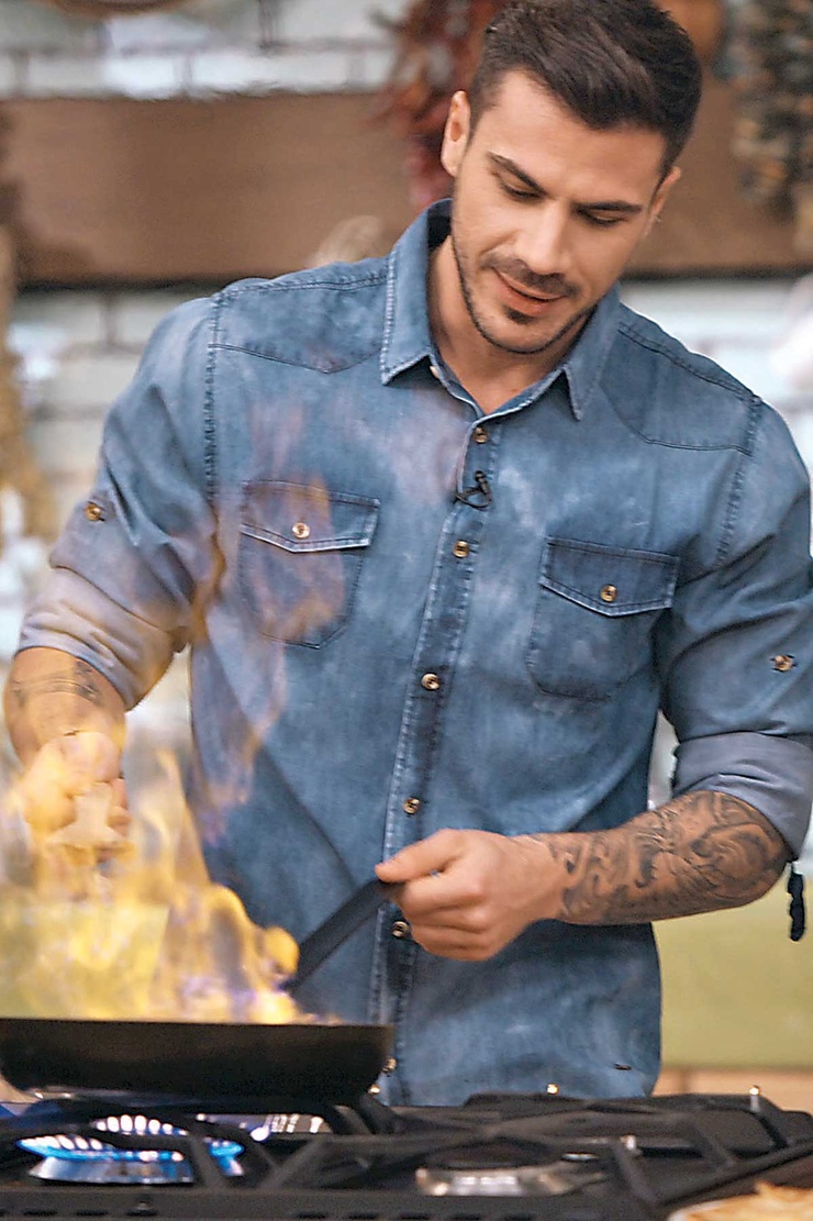 Picture of Akis Petretzikis