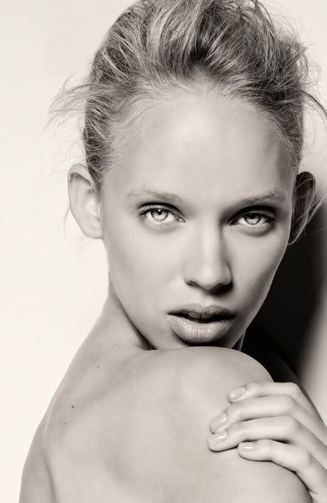 Picture of Lauren Brie Harding