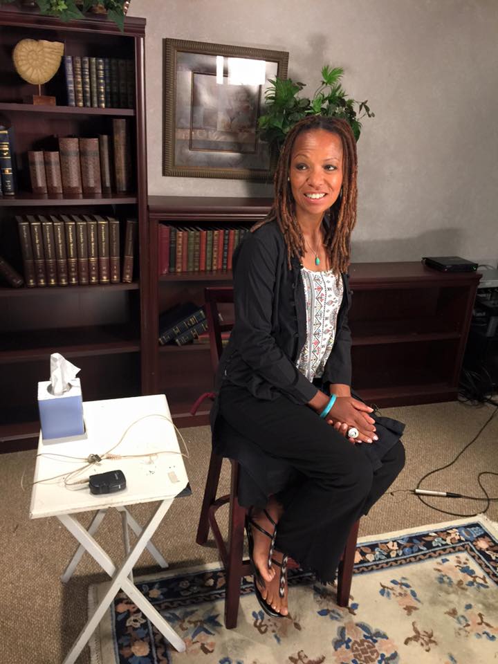 Picture of Lisa Simone Kelly