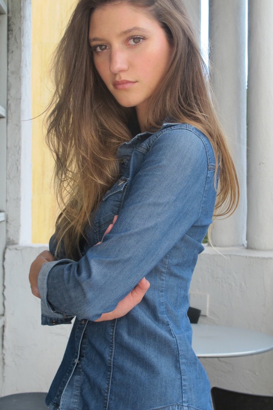 Picture of Elizabeth Elam