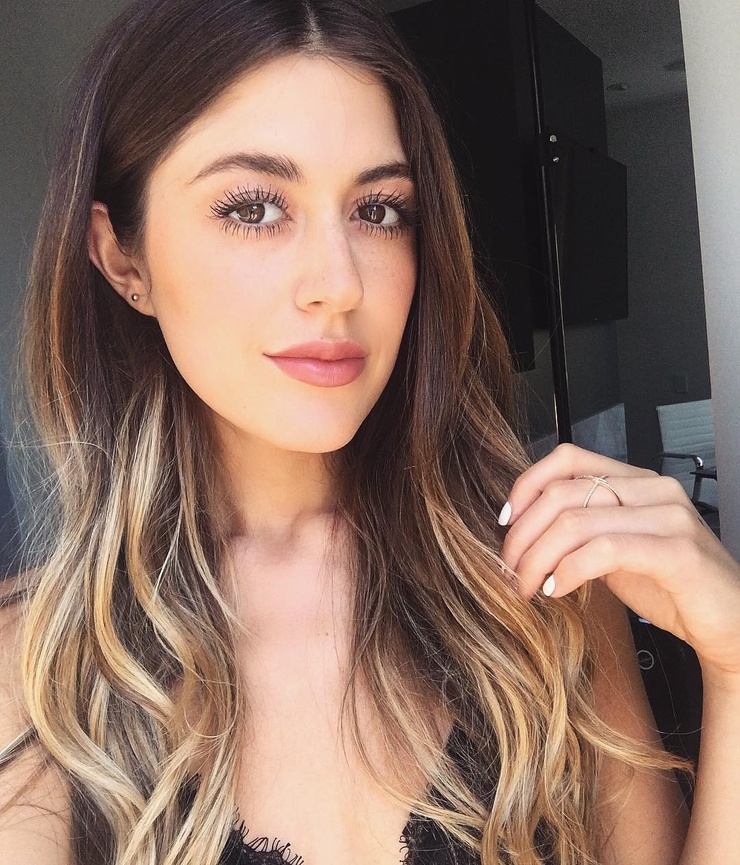 Picture of Hanna Montazami