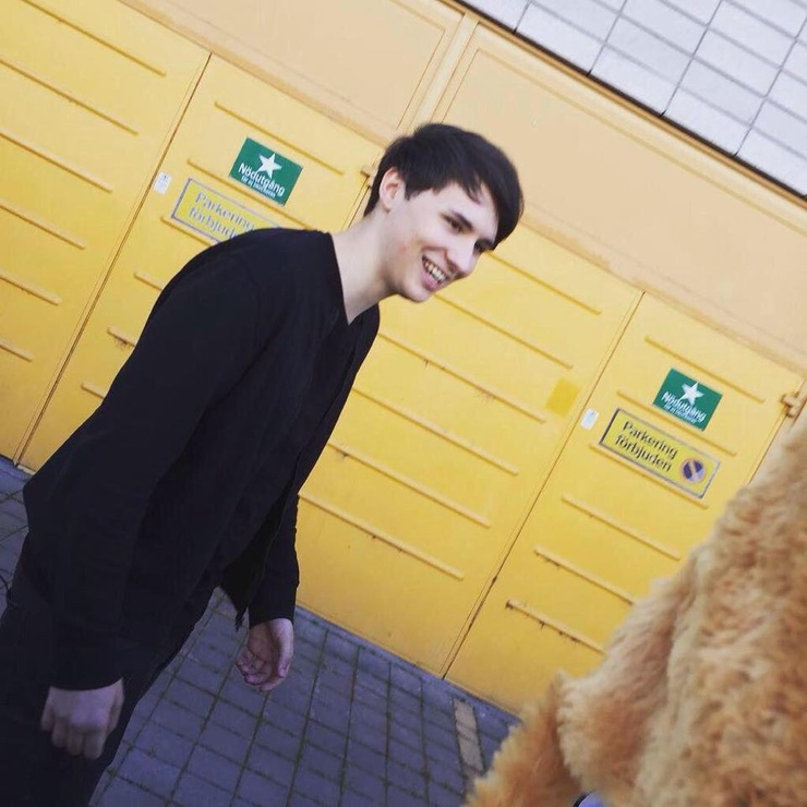 Picture of Dan Howell