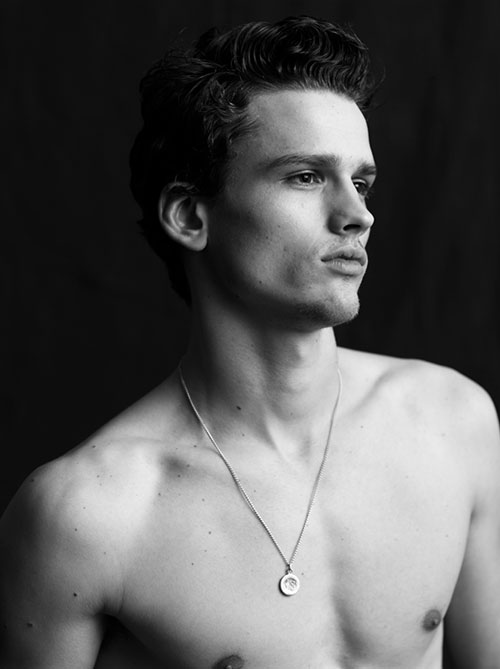 Picture of Simon Nessman