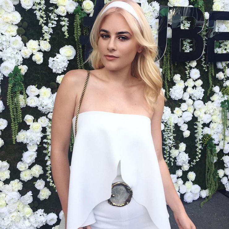 Image of Carissa Walford