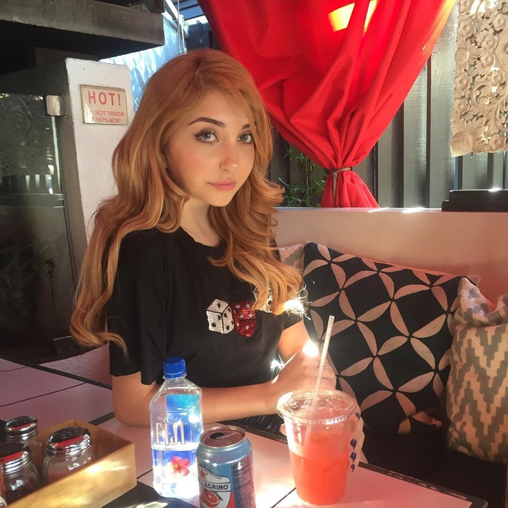 Picture of Jennessa Rose