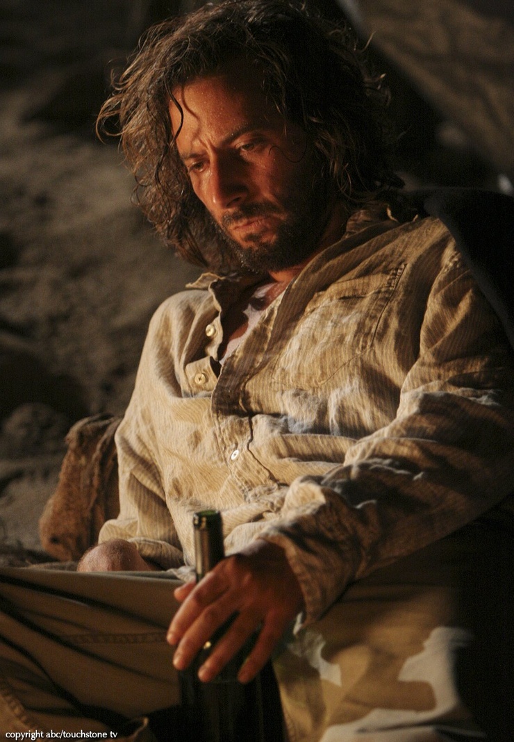 Picture of Henry Ian Cusick