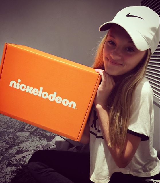 Lizzy Greene image