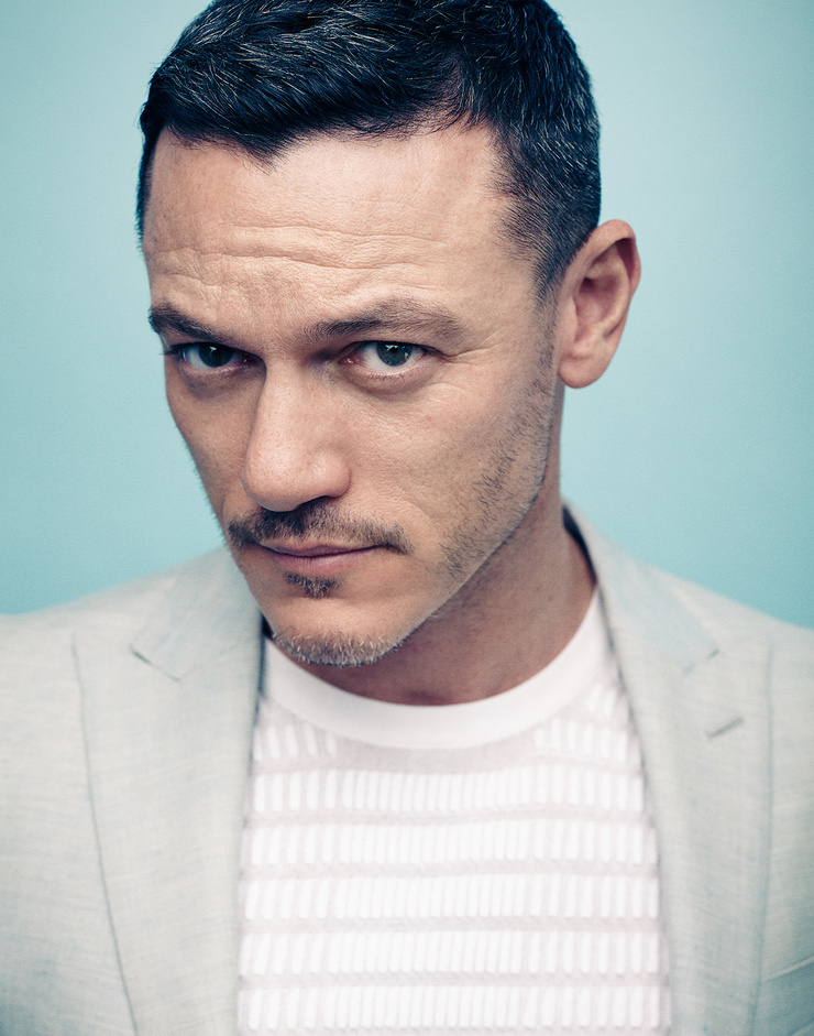 Picture of Luke Evans