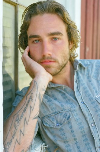 Image of Dustin Harnish