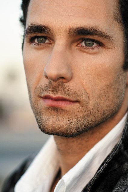 Picture of Raoul Bova