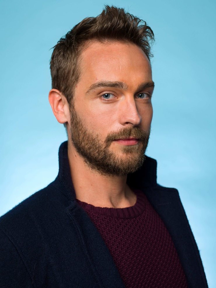 Tom Mison picture