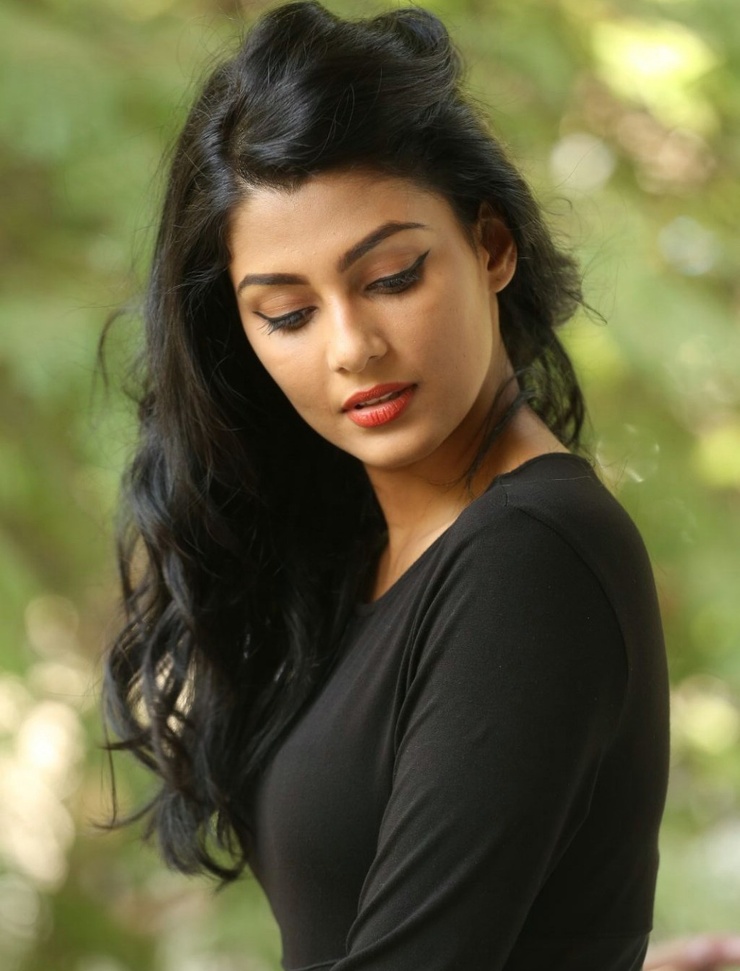 Picture of Anisha Ambrose