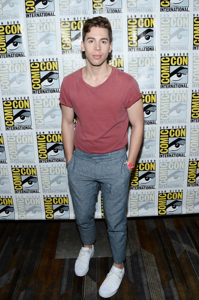 Picture of Jordan Gavaris