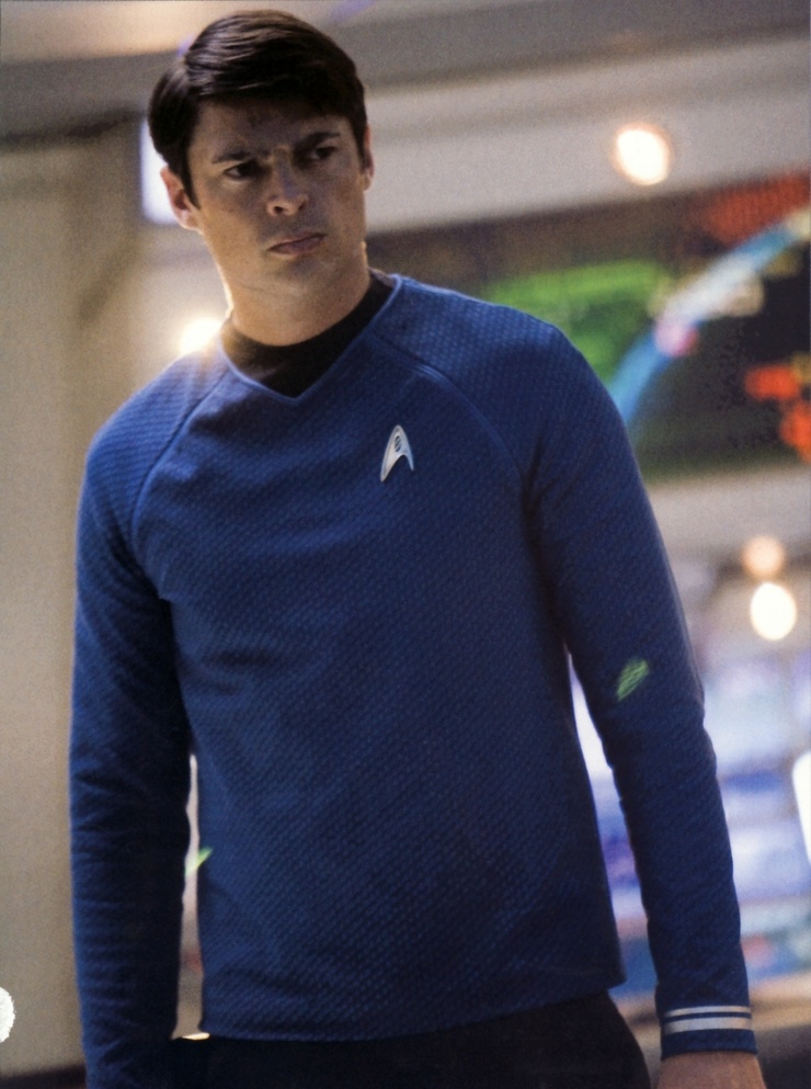 Picture of Leonard "Bones" McCoy (Karl Urban)
