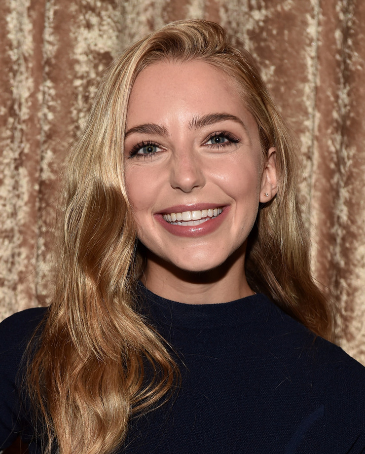 Picture of Jessica Rothe