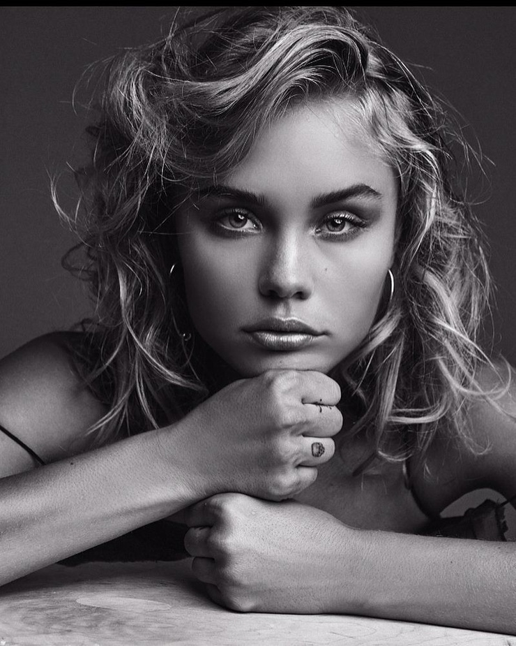 Picture of Brooke Perry