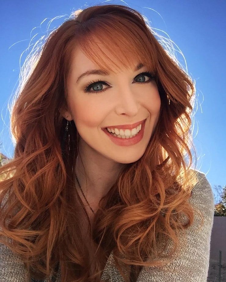 Picture of Lisa Foiles