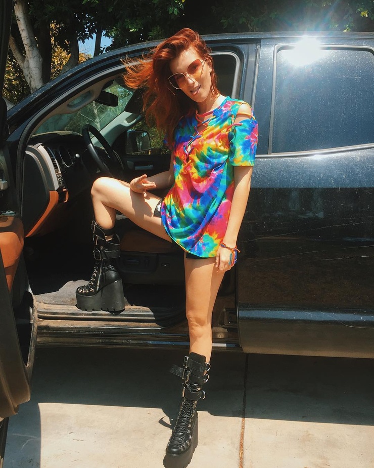Image of Dani Thorne