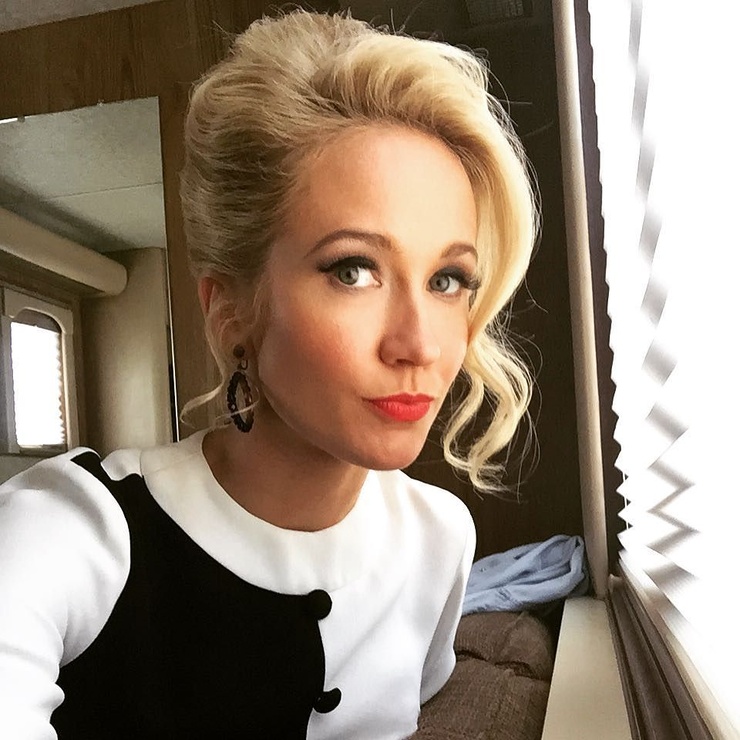 Picture of Anna Camp