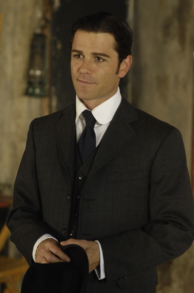 Picture of William Murdoch (Yannick Bisson)