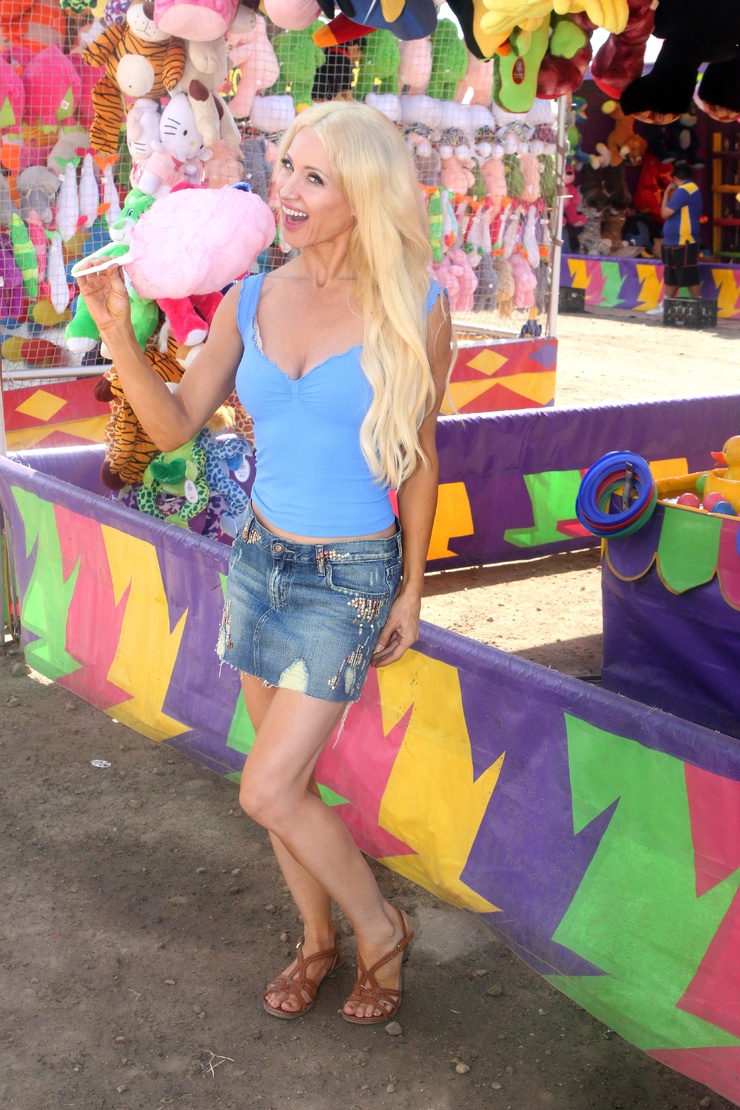 Sara Jean Barrett image