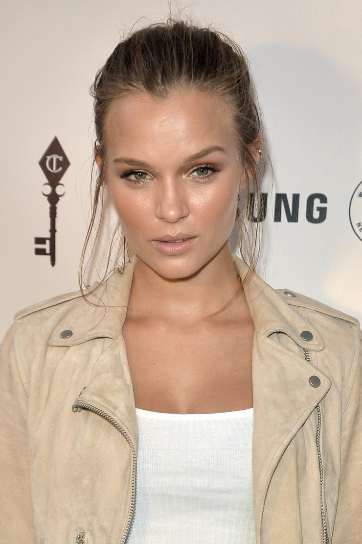 Picture of Josephine Skriver