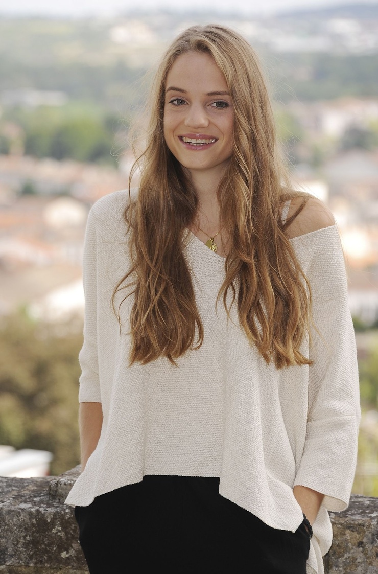 Noémie Schmidt image