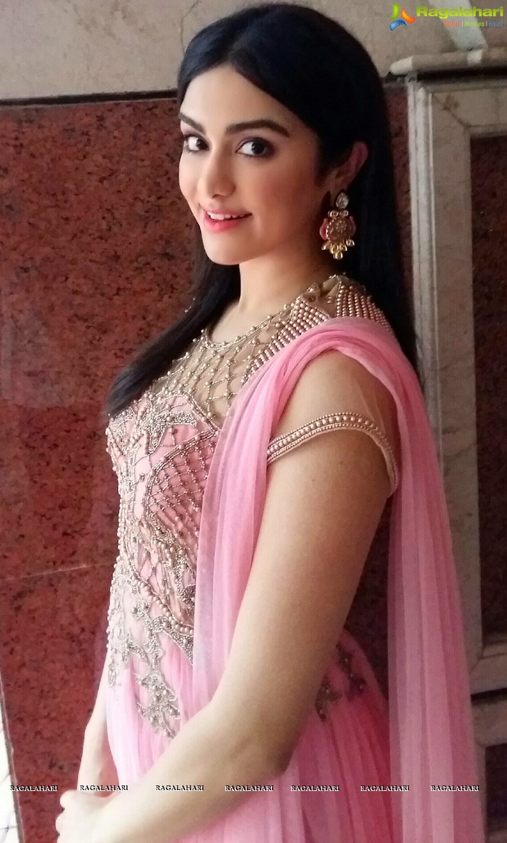Adah Sharma picture