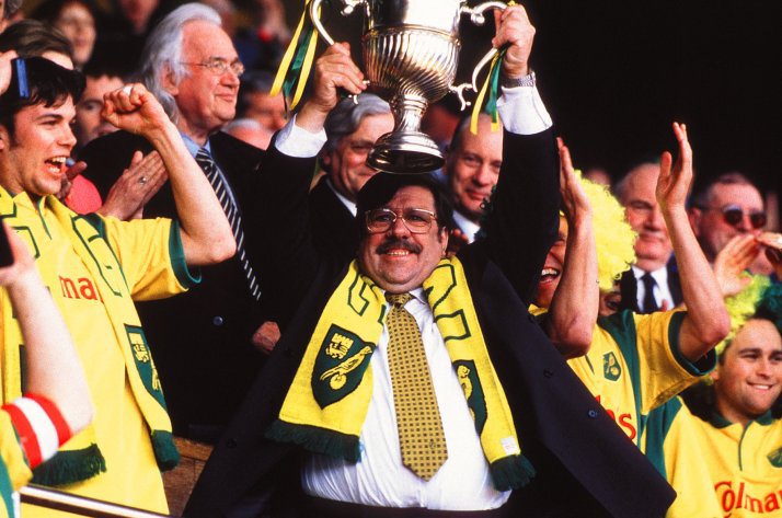 Mike Bassett: England Manager (2001) image