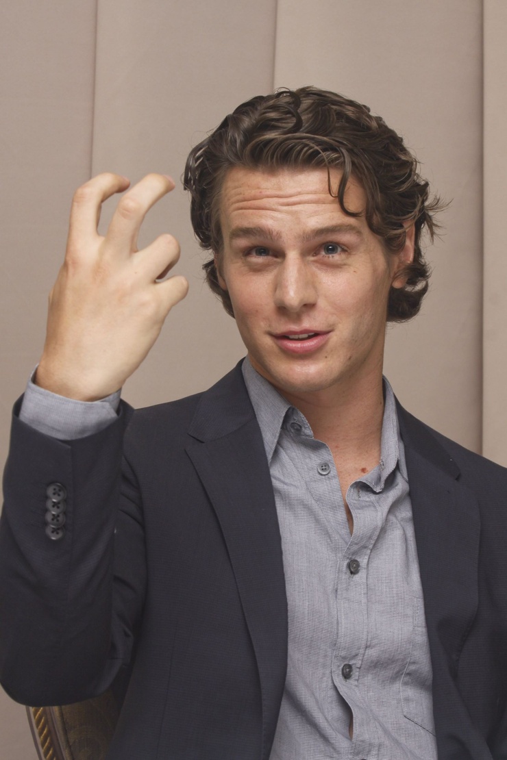 Picture of Jonathan Groff