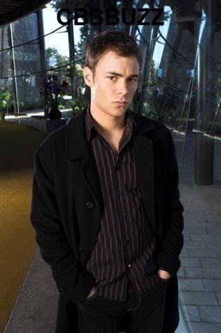 Patrick Flueger picture