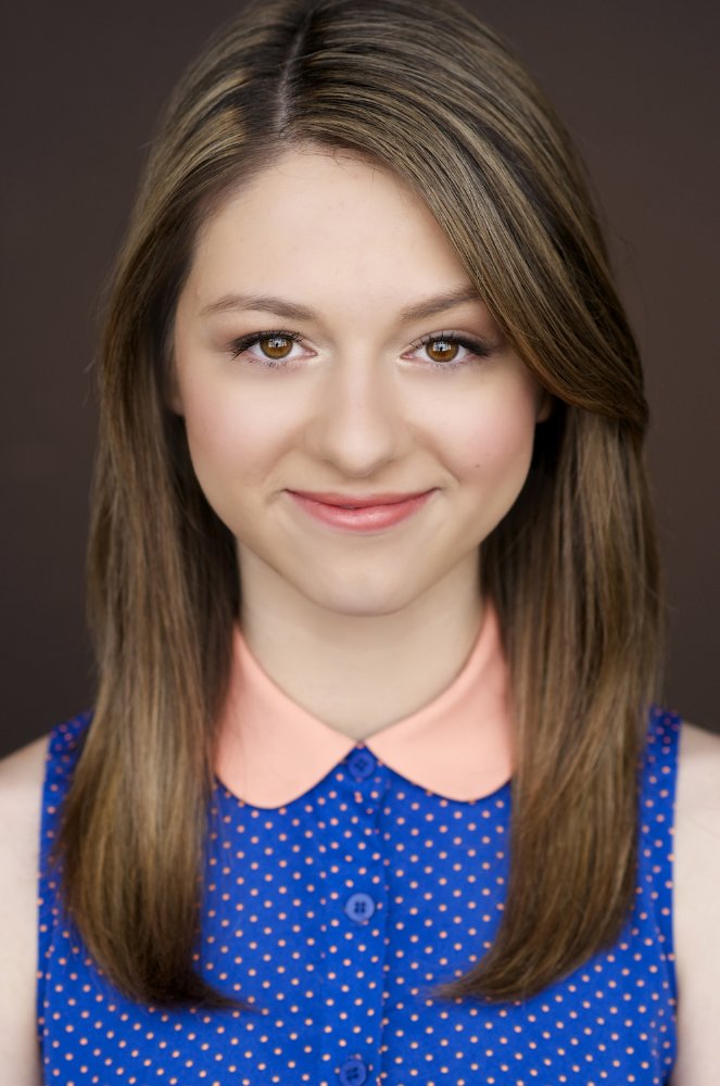 Victoria Scott image