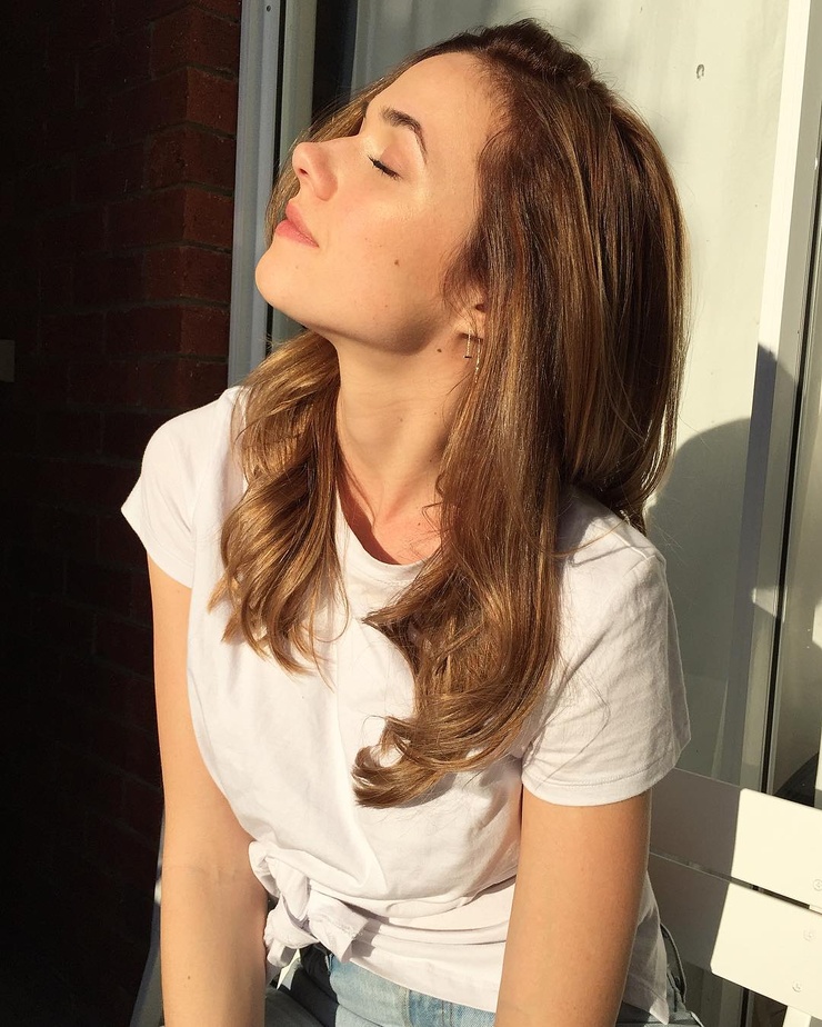 Picture of Demi Harman