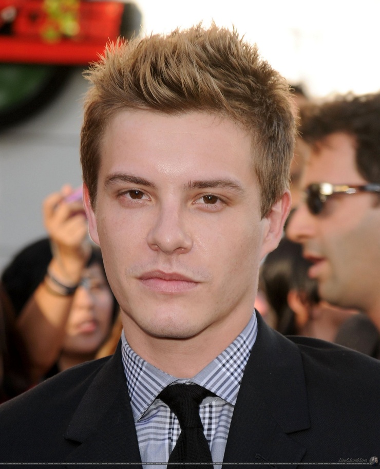 Picture of Xavier Samuel