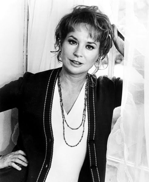 Lois Nettleton image