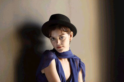 Picture of Nora Zehetner