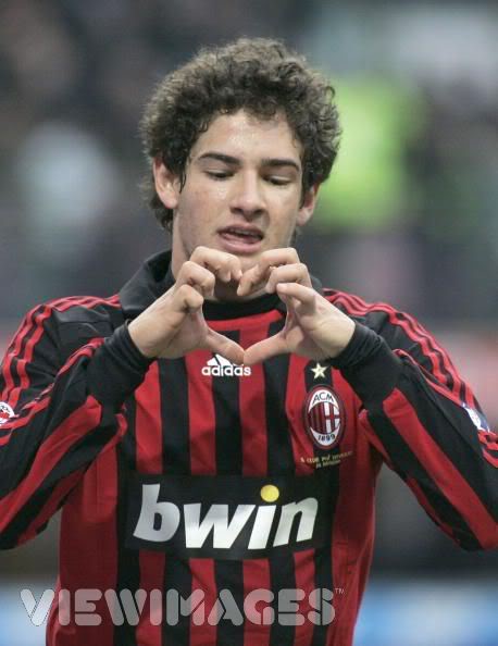 Alexandre Pato image