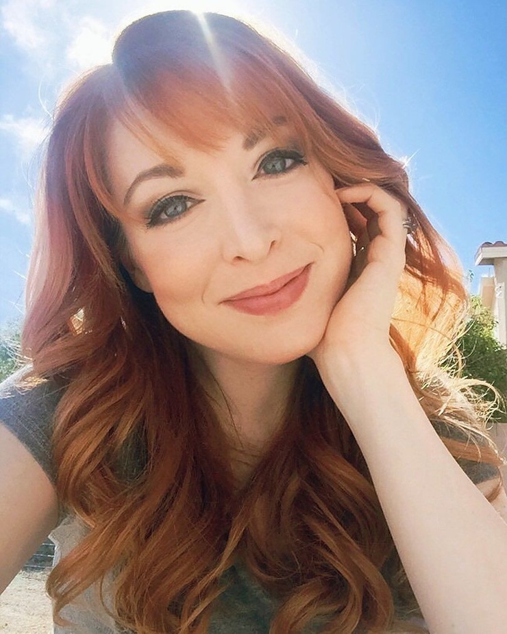 Picture of Lisa Foiles