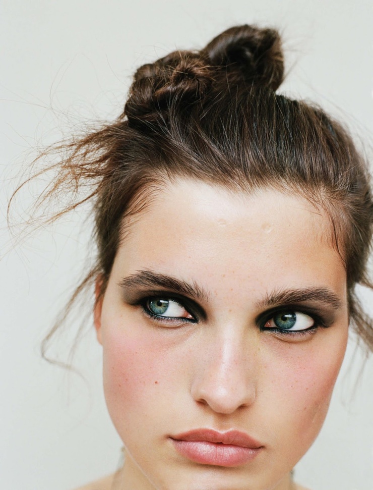 Picture of Julia van Os