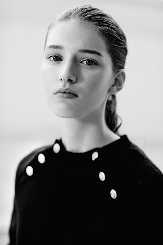 Picture of Lottie Hayes