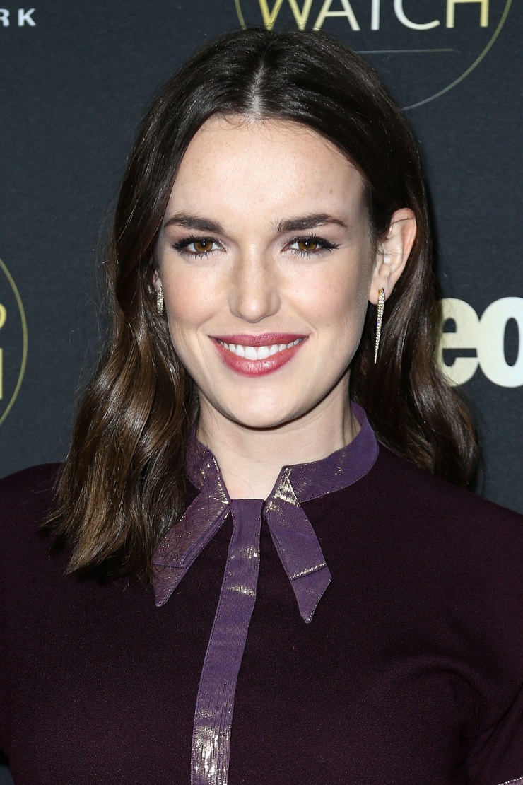 Picture of Elizabeth Henstridge