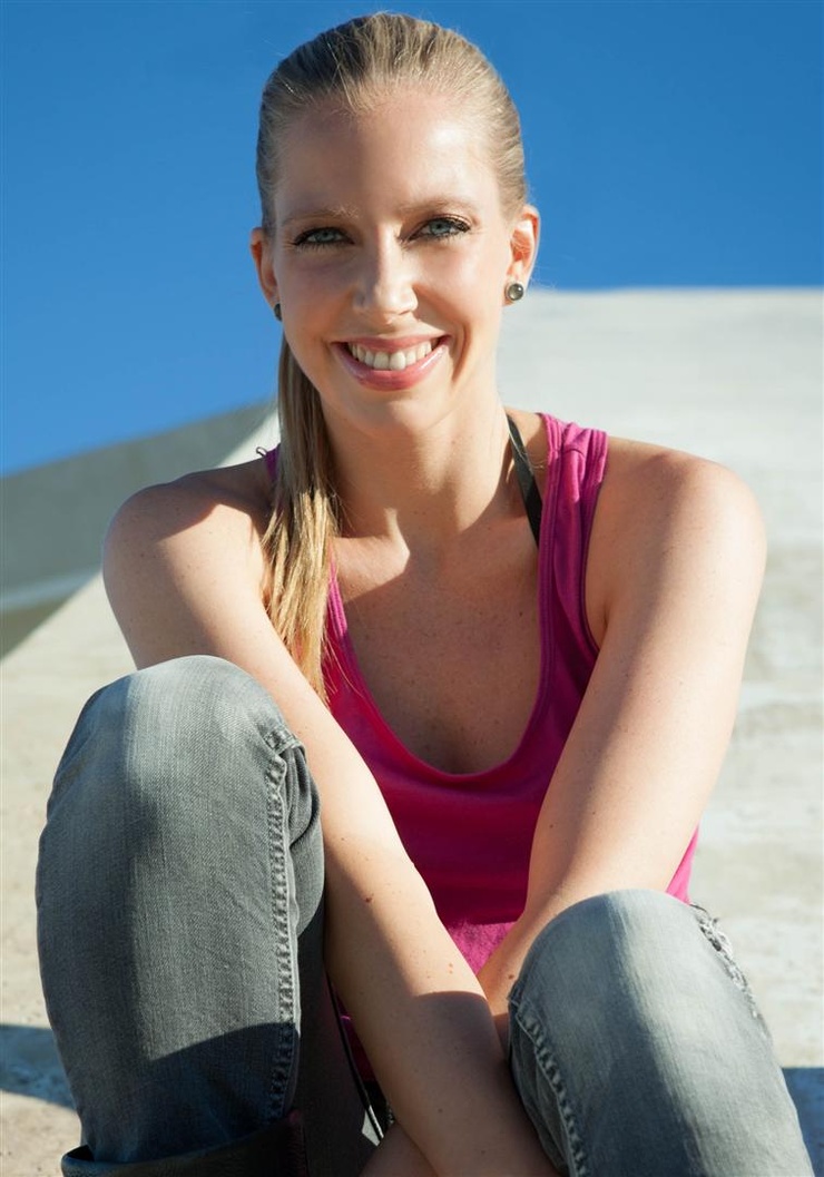 Diana Miller image