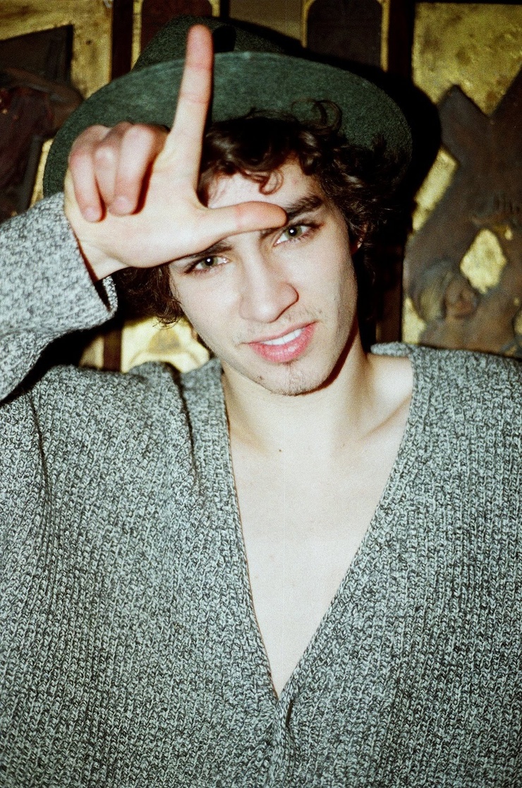 Robert Sheehan image
