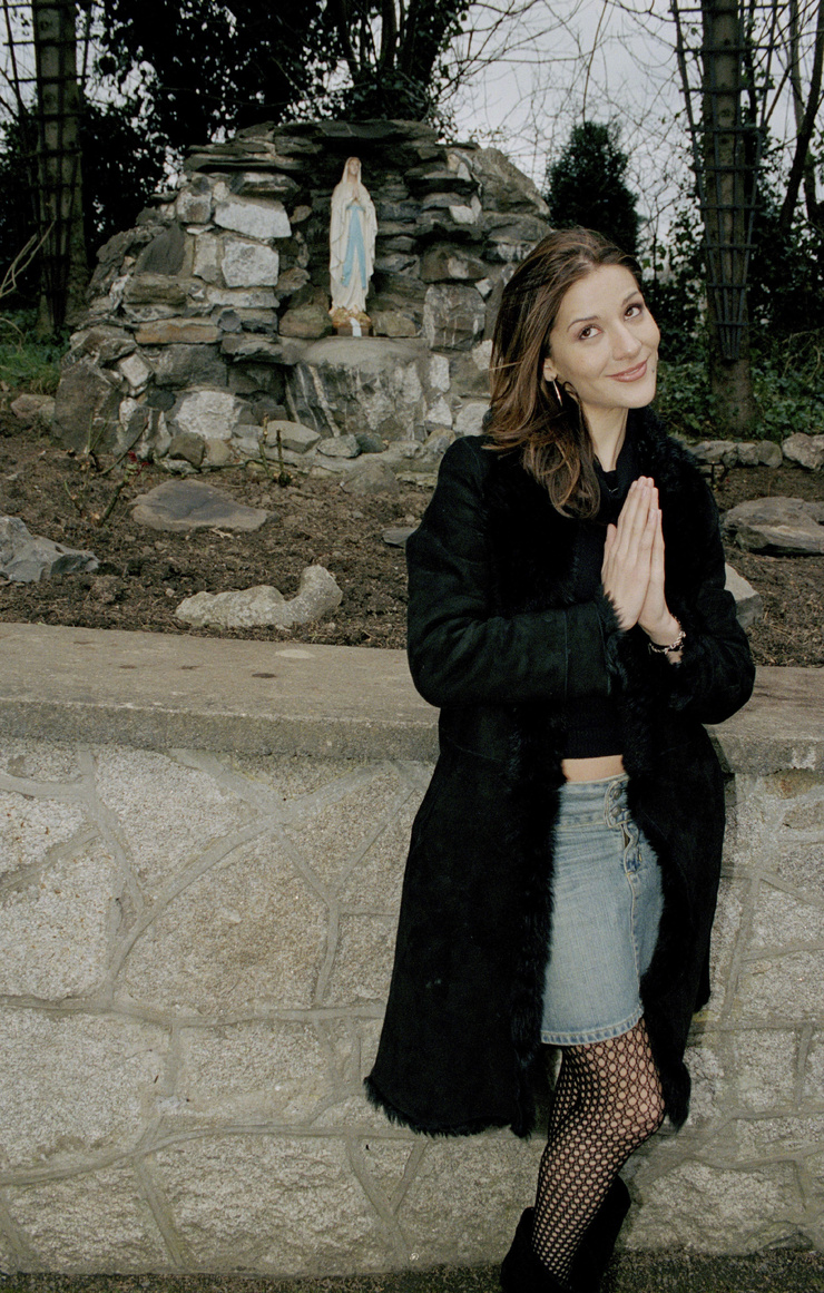 Picture of Amanda Byram