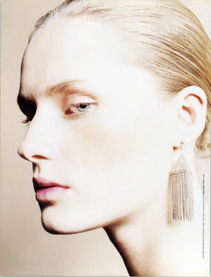 Dazed & Confused, December 2000