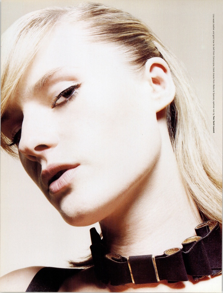 Dazed & Confused, December 2000